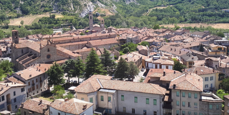 Visitare Bobbio il Borgo Medievale del Diavolo