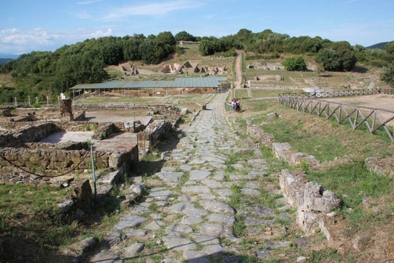 Vacanze a Vada: cosa vedere nell'antica cittadina etrusca famosa per le ...