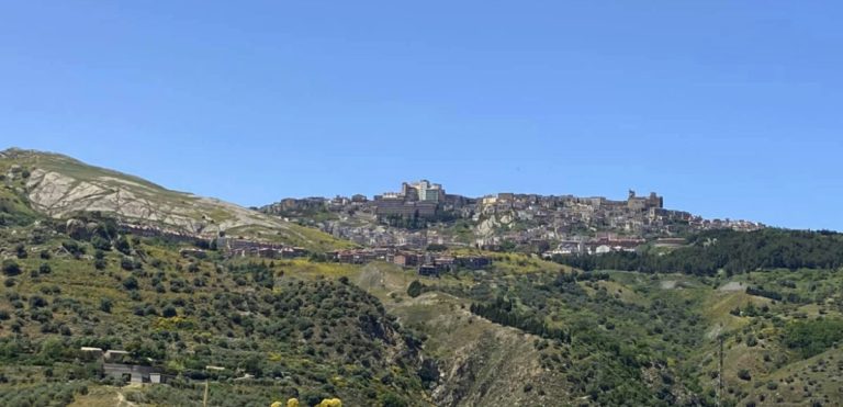 Visitare Troina: cosa vedere e cosa fare nel borgo con il cielo ...