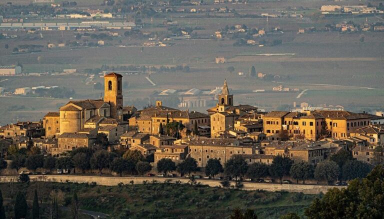 7 cose da vedere e da fare a Bettona, "Il Balcone panoramico dell'Umbria"
