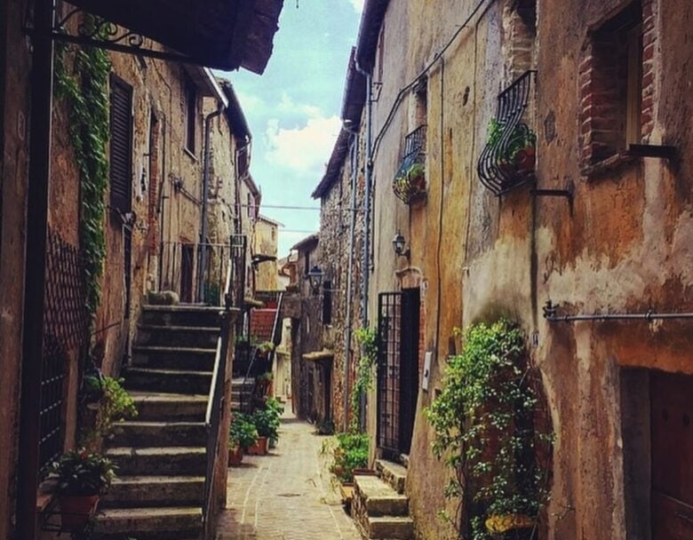 Visitare Giove: 5 cose da vedere in uno dei borghi medievali più belli ...